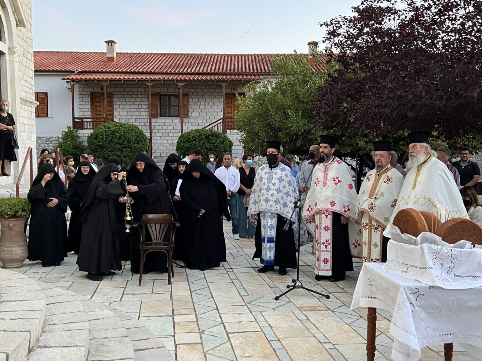 ΙΕΡΑ ΜΗΤΡΟΠΟΛΙΣ ΘΗΒΩΝ, ΛΕΒΑΔΕΙΑΣ ΚΑΙ ΑΥΛΙΔΟΣ